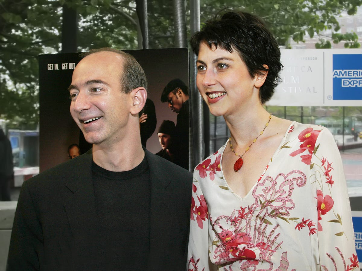 Jeff Bezos’ Ex-Wife Shares On Medium How She’s Giving Away Billions ...