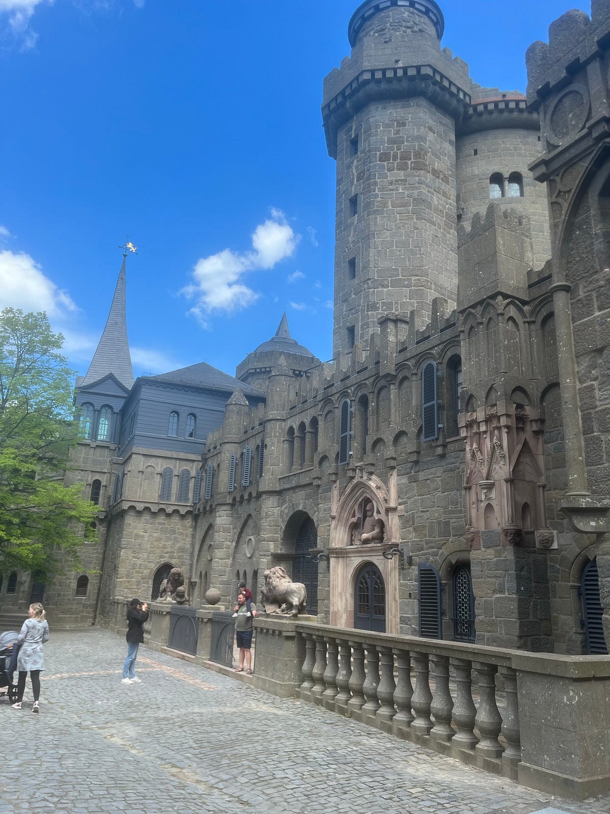 A Visit to Lowenburg. A mideval castle in Kassel | by Nicole Dake ...