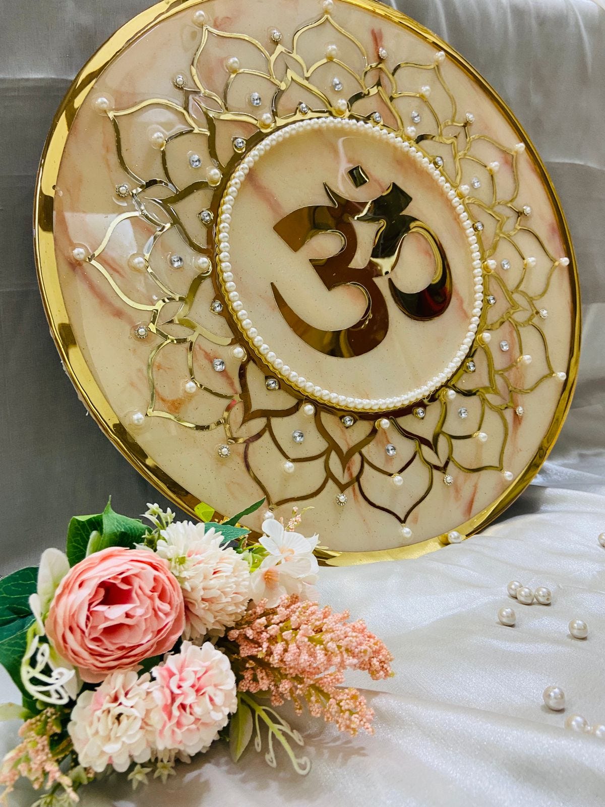 Ranggat Mantra Frames: Revealing the Potency of Mantra and Meditation | by Ranggat Gallery | Jan ...