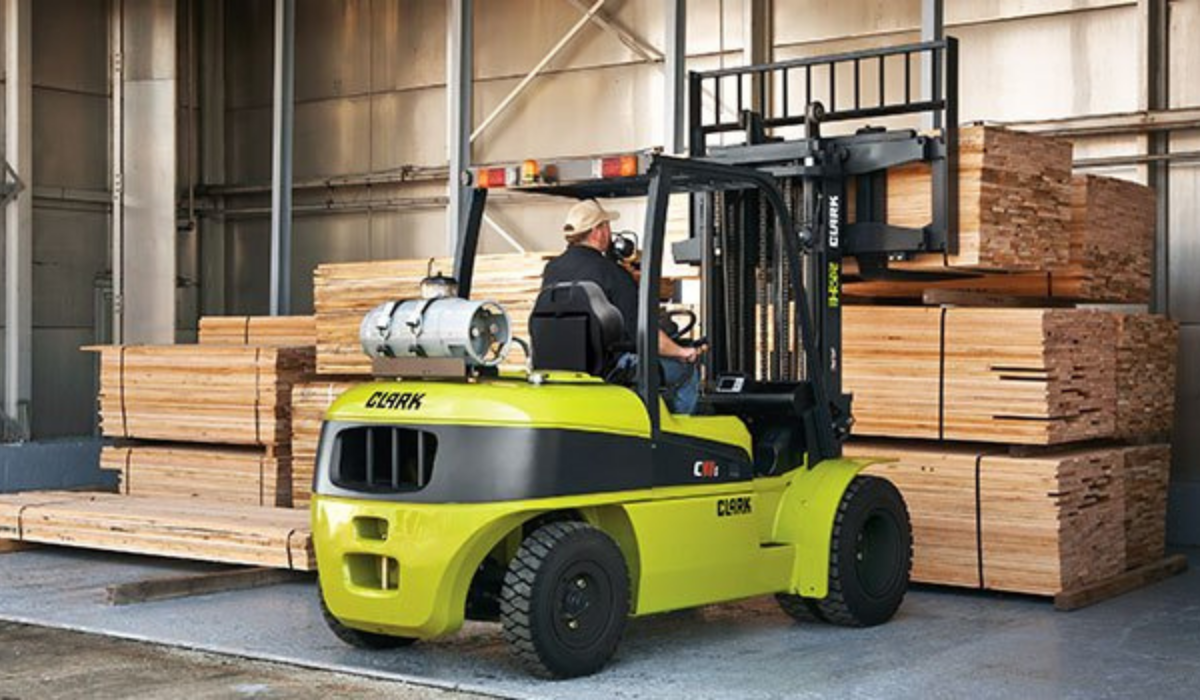 Clark Forklift: A Guide To Choosing The Right Forklift For Your ...