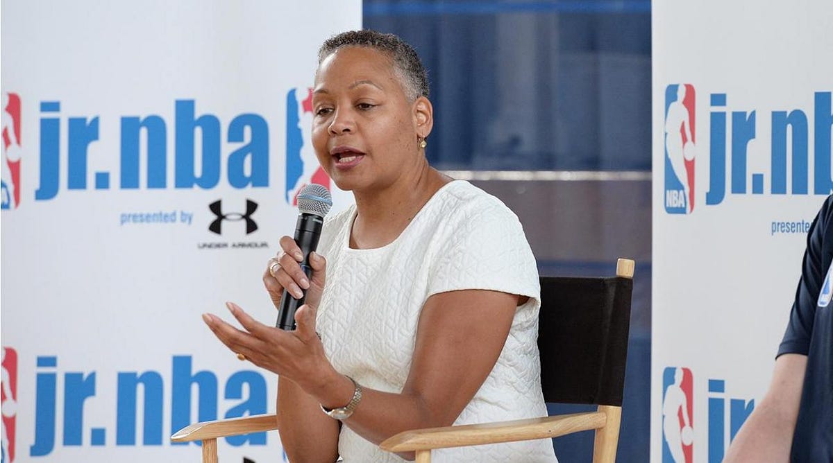All Eyes On WNBA President Lisa Borders | by Piotr Michewicz | Medium