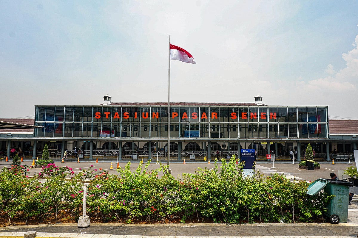 Stasiun dan Bandara. 17 Desember 2024, di Kopi Studio… | by Marreta ...