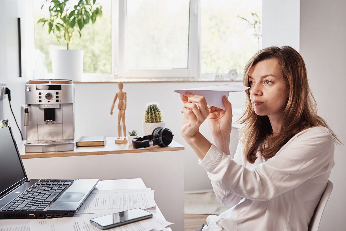 ADHD and Procrastination: Why Am I Cleaning the Junk Drawer Instead of ...