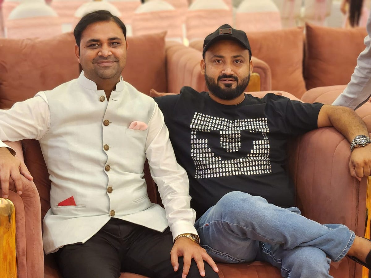 “Ahmad’s Al-Baik: A Tale of Taste and Triumph in Fast Food” | by ...