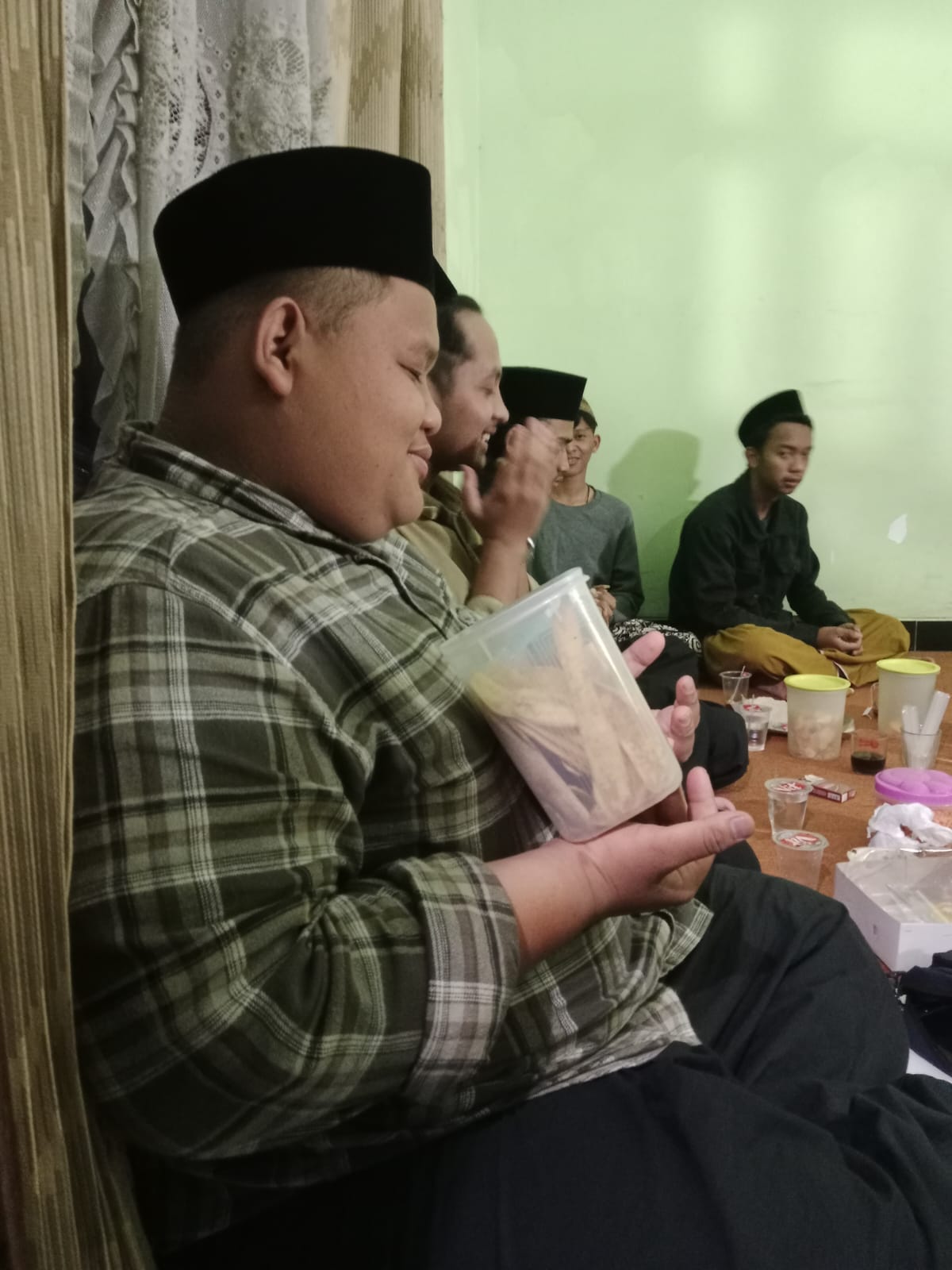 “KENYANG BEGO”. Istilah ini sudah banyak dikenal oleh… | by Shibgy ...