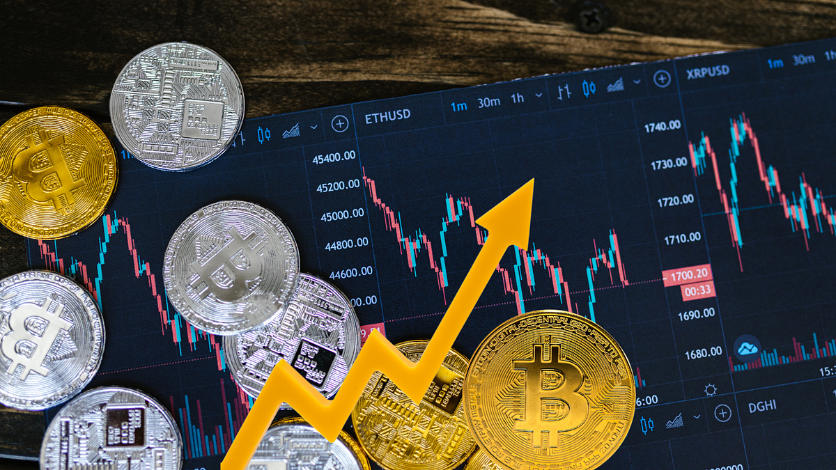 Cryptocurrency Stocks: Boom or Bust? - Sanzhi Kobzhan - Medium