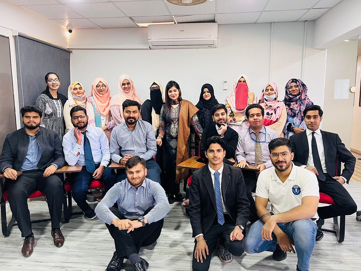 Visualizing Your Experience 📸. My Journey at Amal Academy: Finding ...