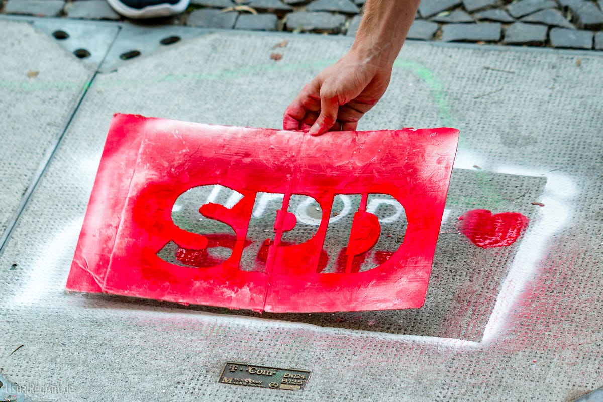 Zur Lage der SPD. Die SPD hat sich entschieden — pro… | by Simon ...
