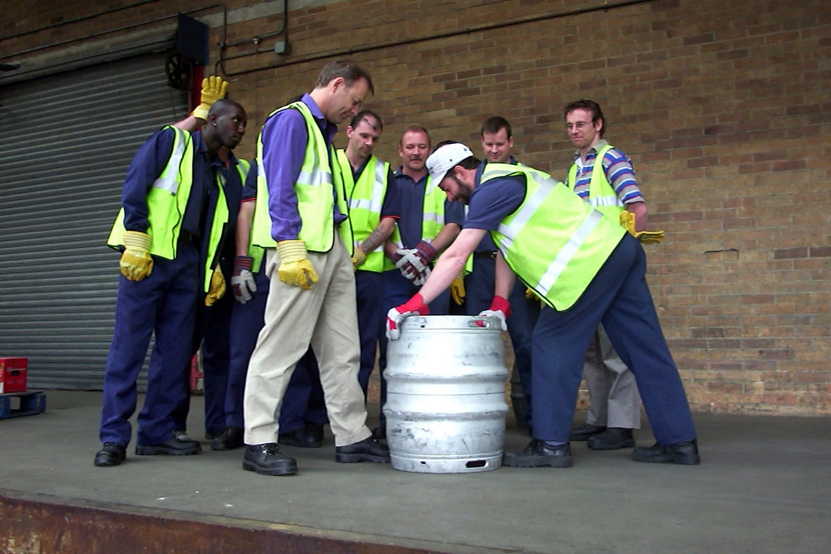 Manual Handling Risk Assessments - Osteopaths For Industry - Medium