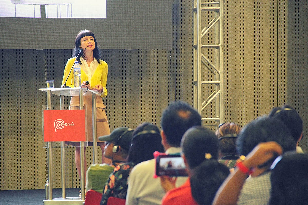 Carry Somers : la revolución de la moda comienza con la transparencia | by Solange Gutierrez ...