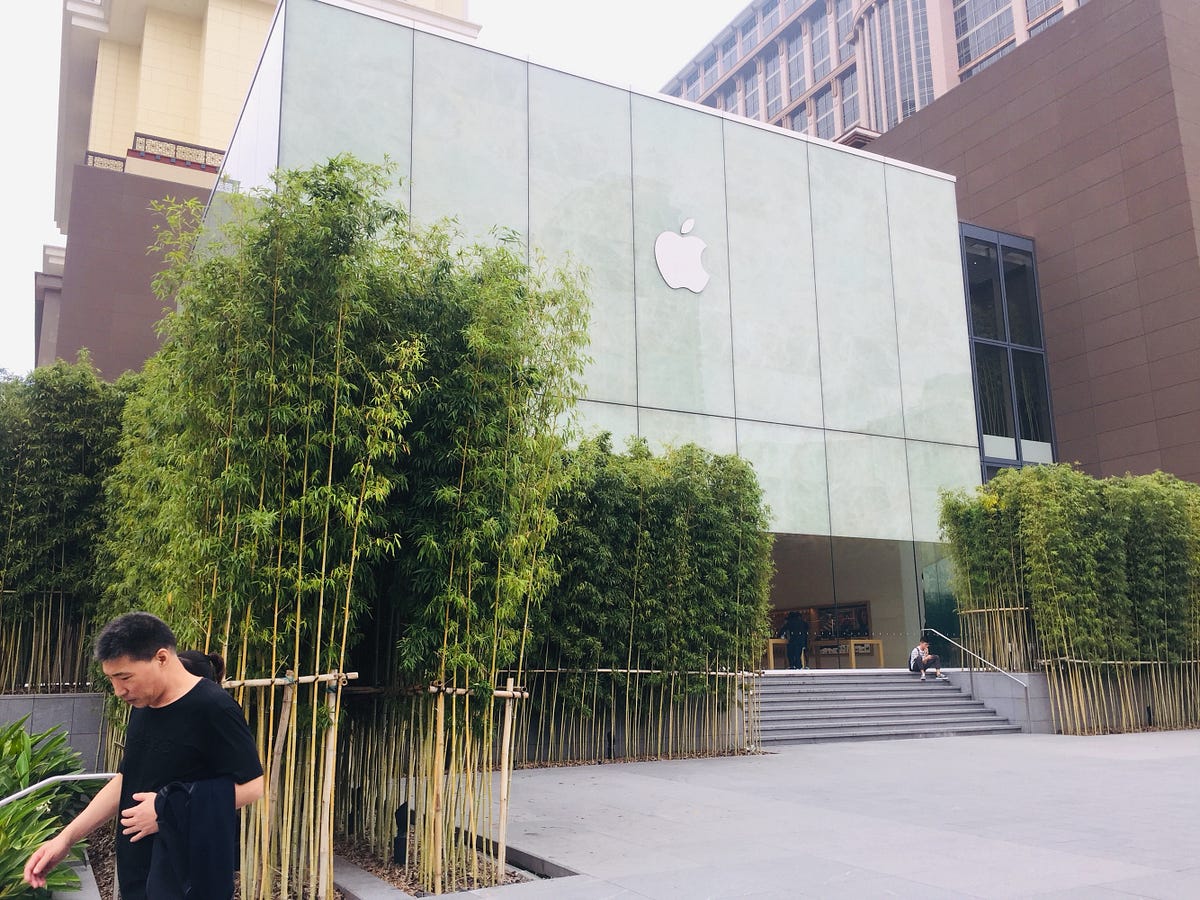 Apple Store Macau — A Sight To Behold! | by Rakesh Ghatvisave | Hong ...
