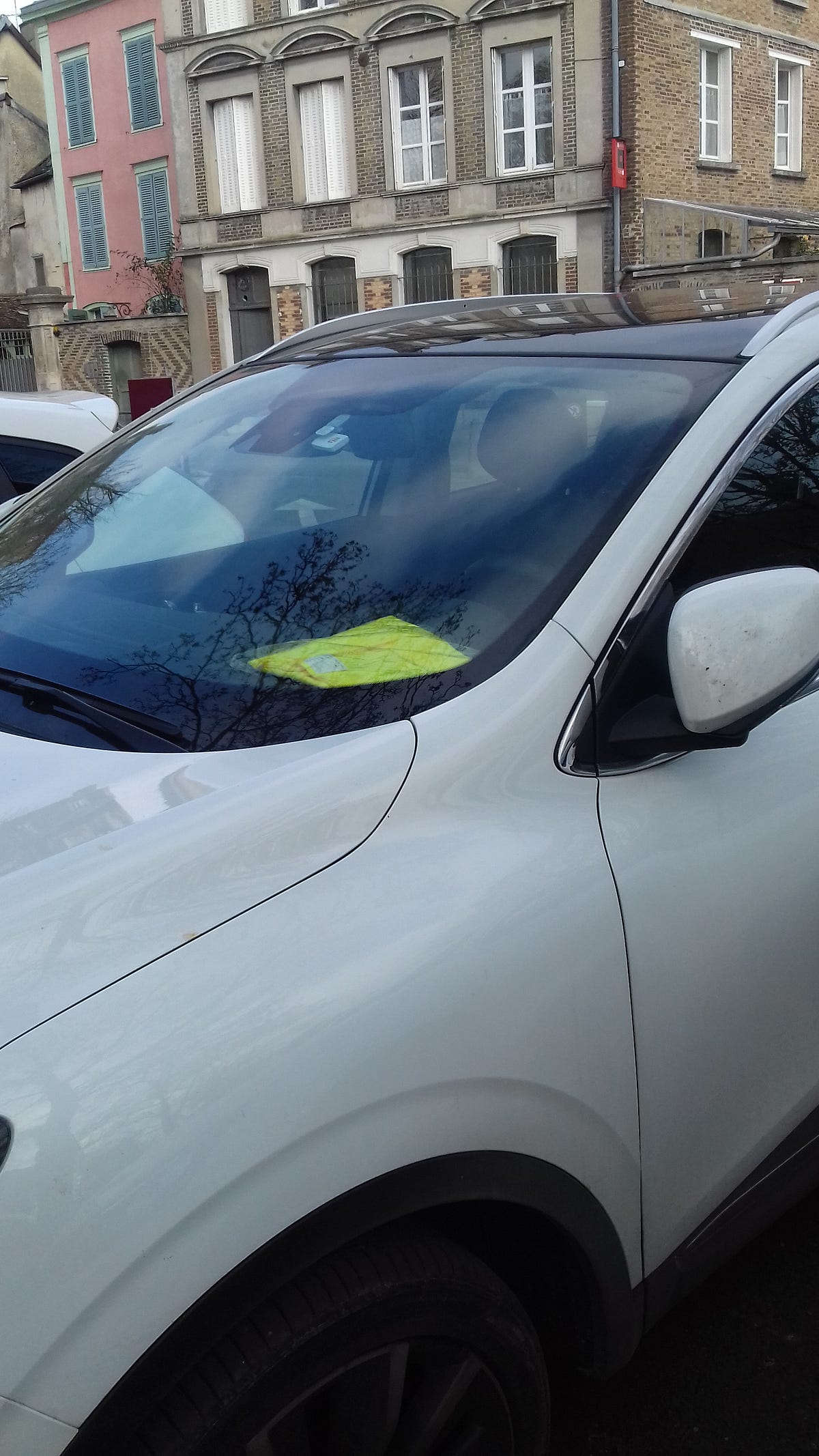 Les Gilets Jaunes Explained. Today (the 17th of November) all across ...