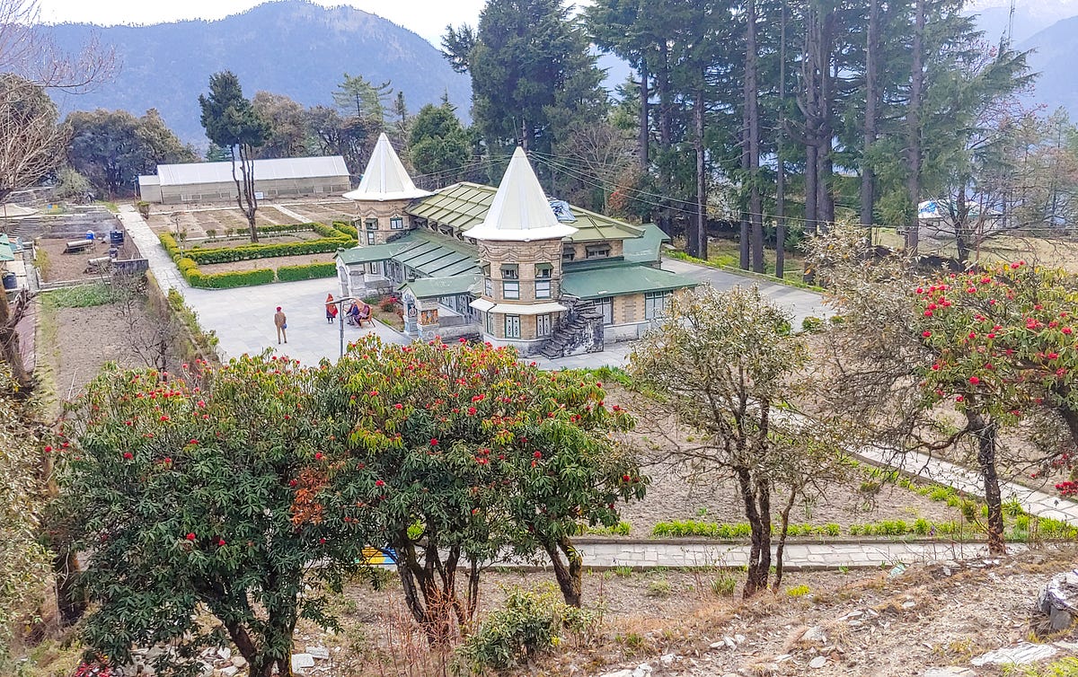 Narayan Ashram, a Hindu temple on Nepalese border | by Hermit Voita ...