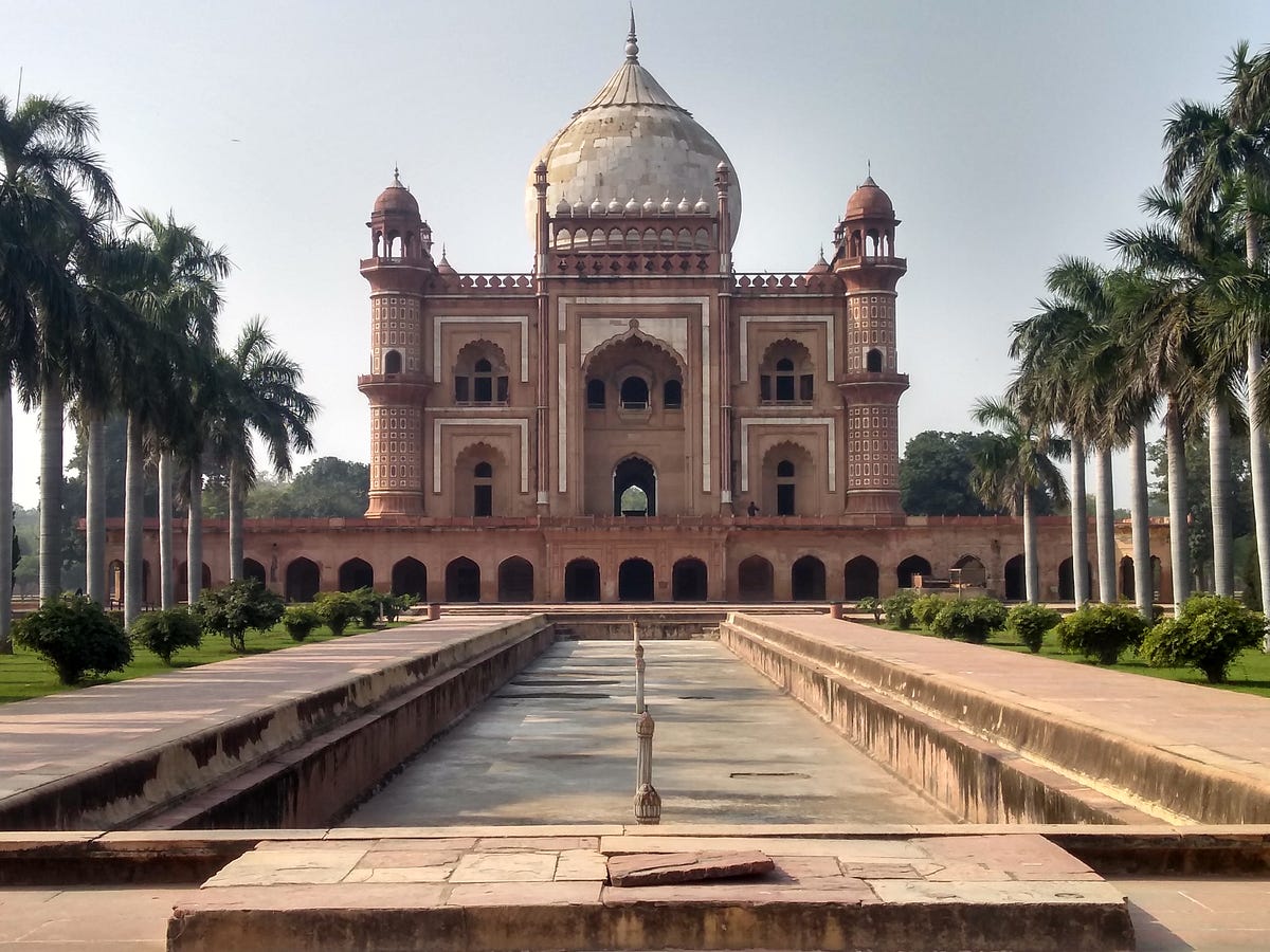 Safdarjung Tomb : The last Monumental Tomb Garden | by Navneel Neeraj ...
