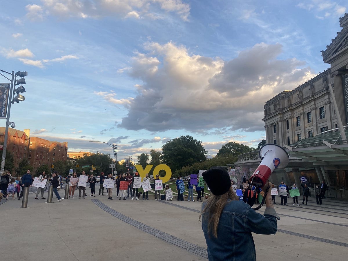 Brooklyn Museum Workers Rally for Better Compensation | by Kelly Waldron | Labor New York | Medium