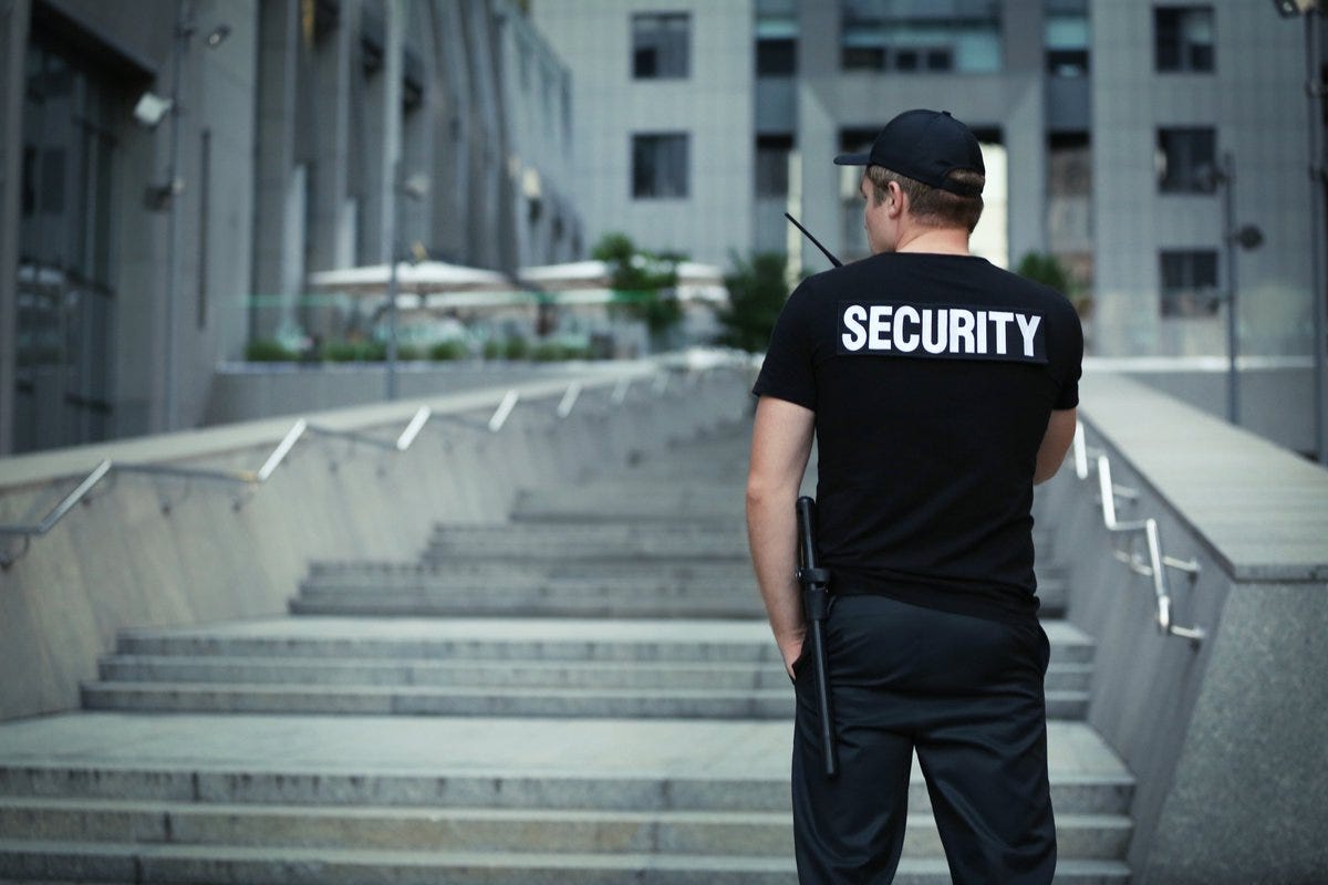 10 Reasons Why Hiring a Construction Site Security Guard is a Good Idea ...