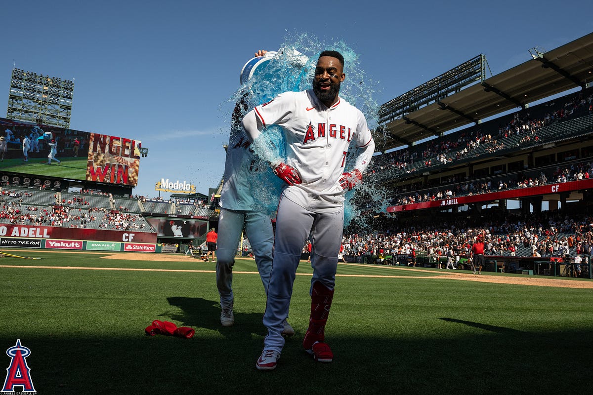 Game Gallery: Giants @ Angels, 4/20/25 - The Halo Way