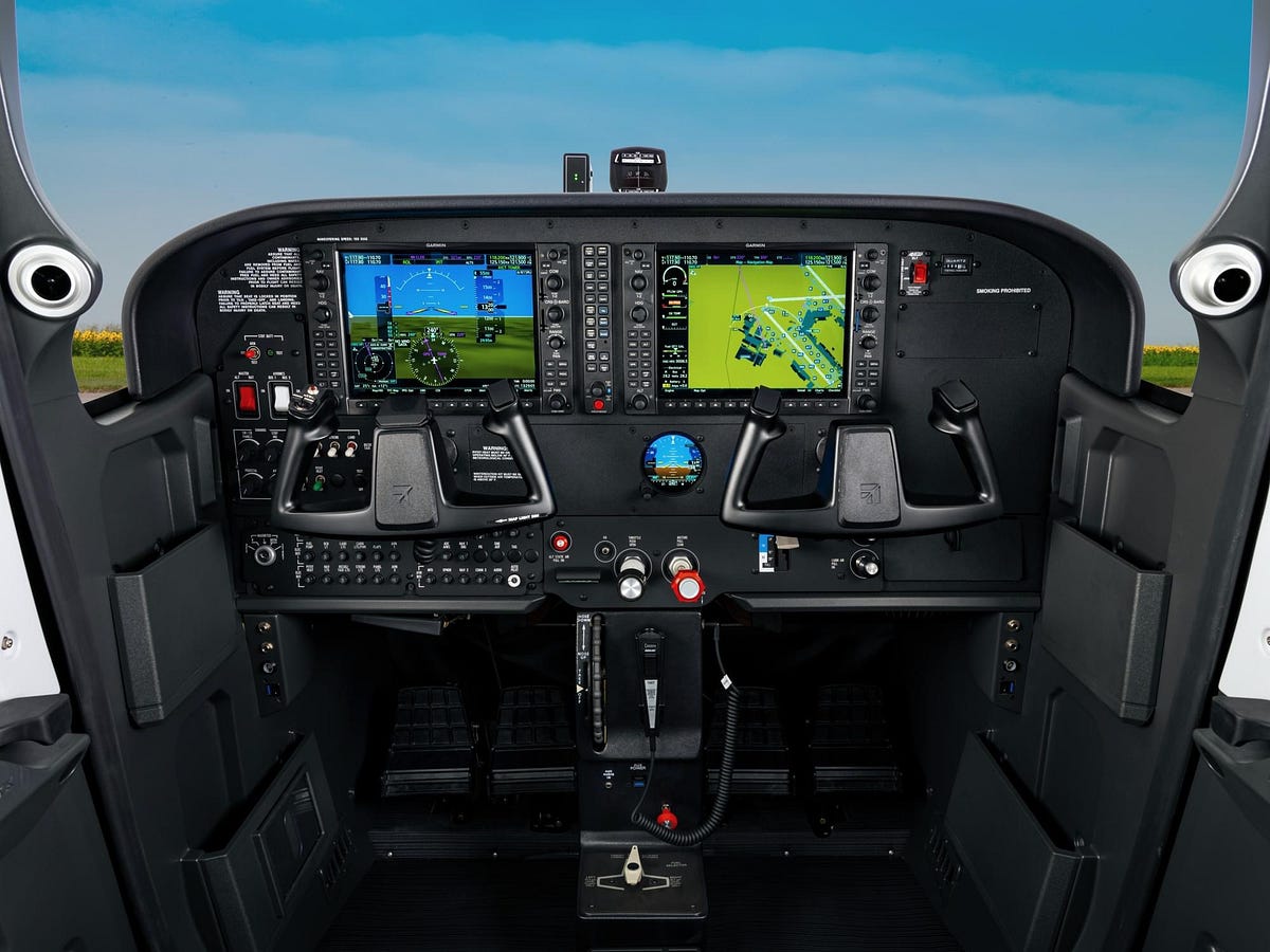 Mastering the Basics: Starting a Cessna Engine and Performing Flight ...