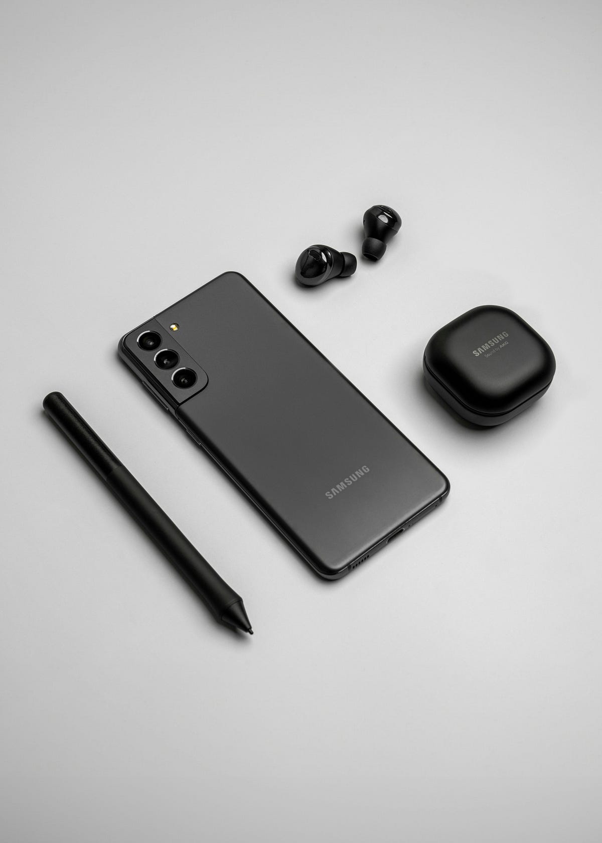 Top 10 Best Affordable Electronic Gifts for 2024: Tech-Savvy Surprises ...