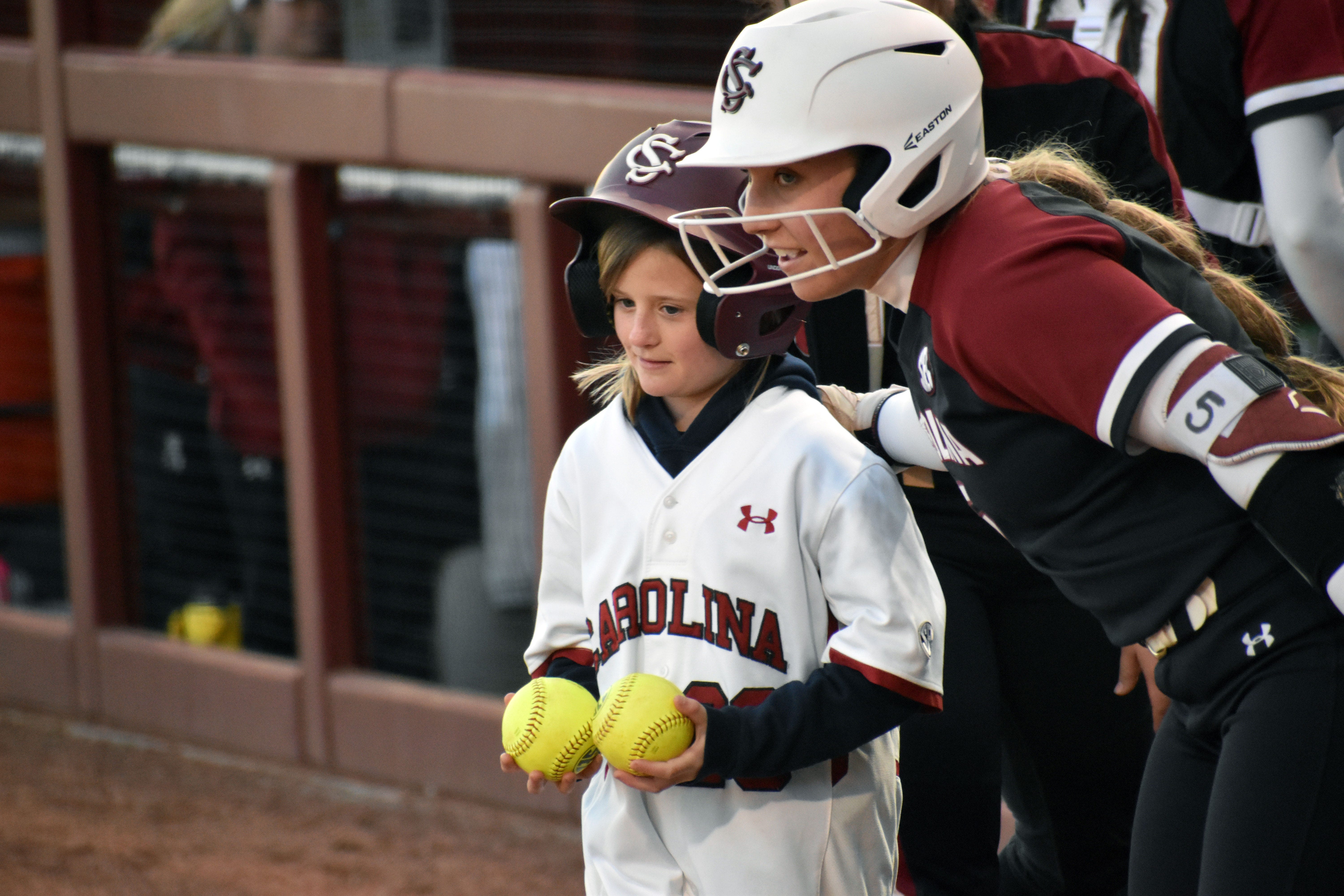 Softball Poses For Girls Young