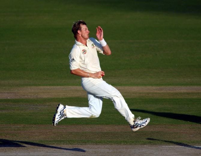 Brett Lee Bowling Action Wallpapers