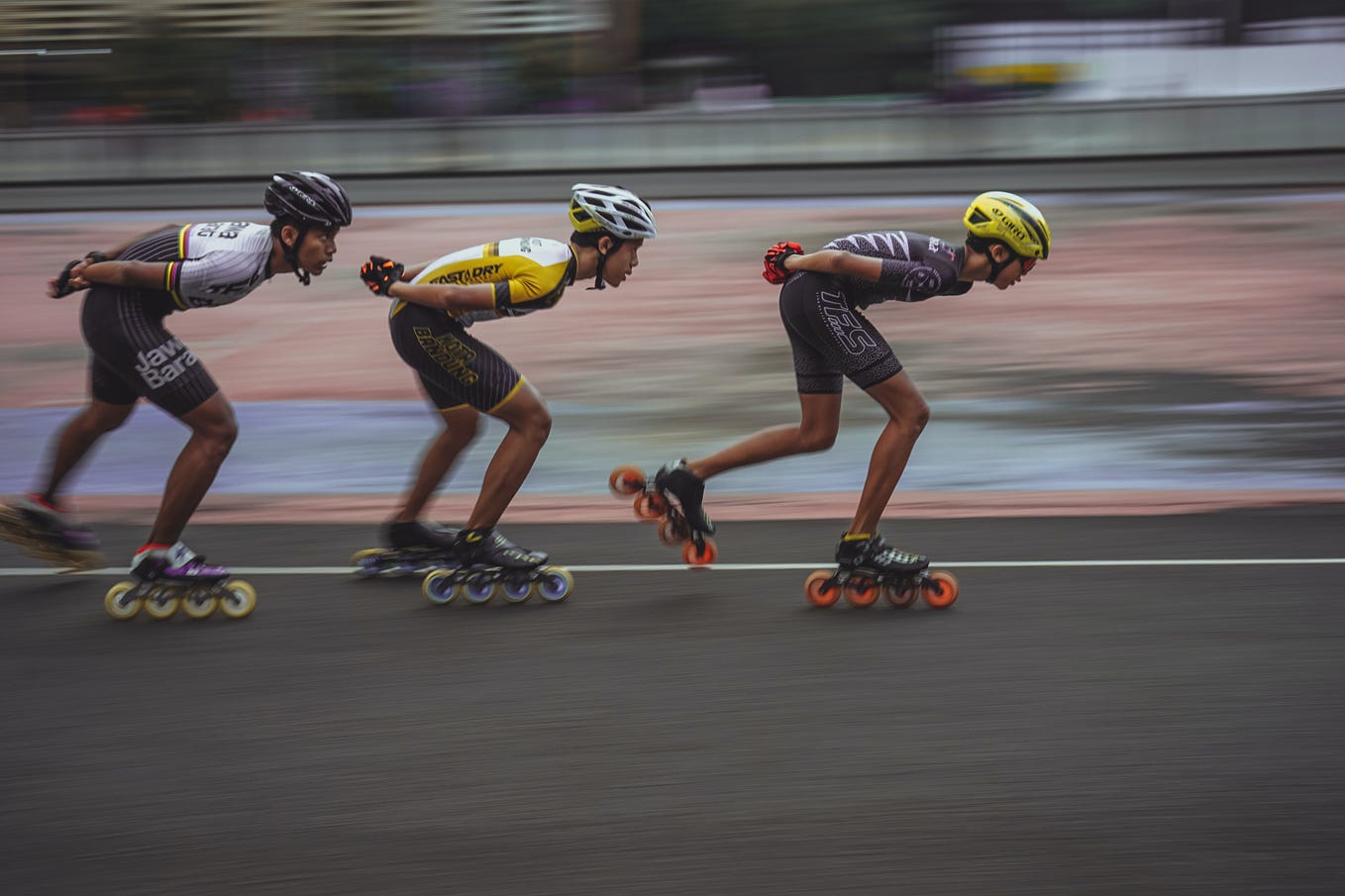 Filtering With The Snowpark Data Frame Python Api By Reinout Korbee Medium