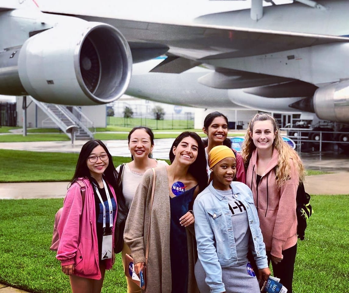 Algorithms you MUST know before the coding interviews | by Lam Do | Medium