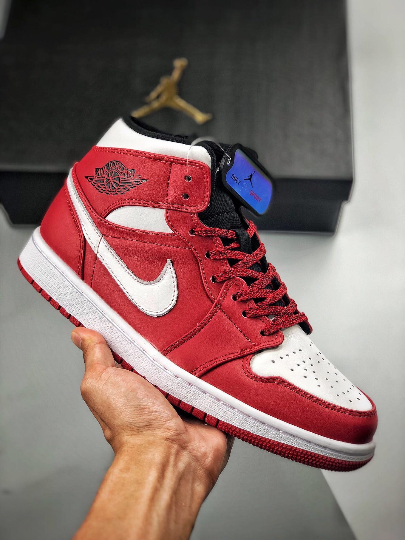 What’s the Story Behind the Nike Air Force 1 ‘07? | by Annefullmermsxt ...