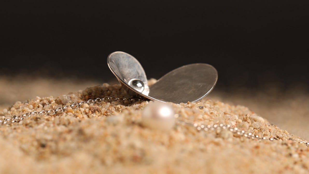 Artistic Resilience: Jewelry as Symbols of Inner Growth | by Isabela ...