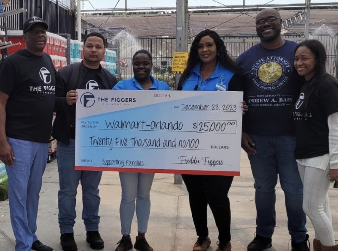 The Figgers Foundation Distributes 200 Health Cell Phones to Miami Dade ...