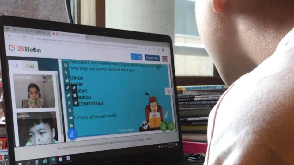 暑假線上英文一對一 短期衝刺口說夏令營 — 25hoon 線上英文 | by 25Hoon 兒童線上英文 | Medium