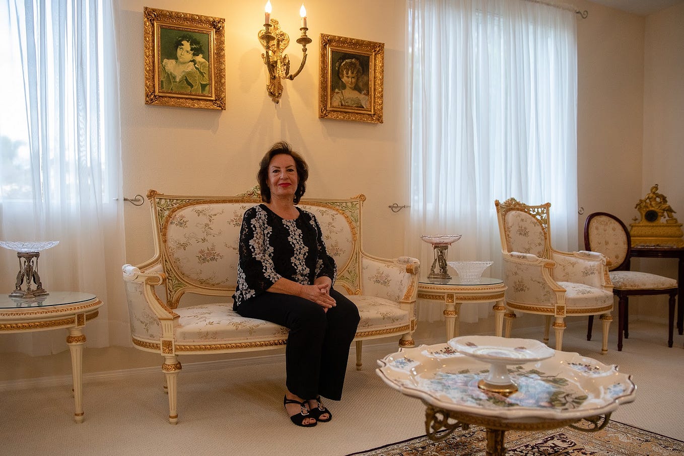 The Generational Divide of Radio Iran | by Max Jacob | Medium