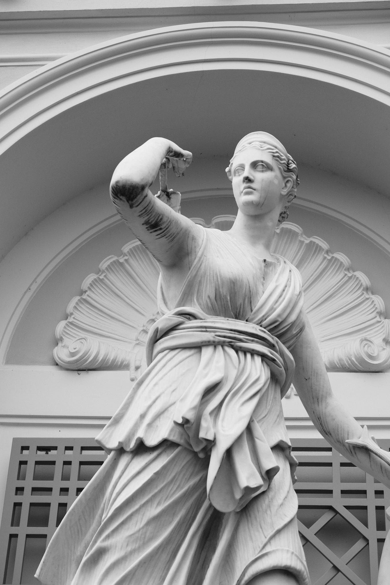 Salahuddin Ayyubi died in 1193 AD at the age of 56. Although he was at ...