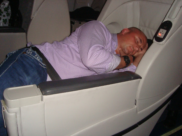 How To Fly First Class (The SHOCKING Secret That Was Hidden From Me For ...