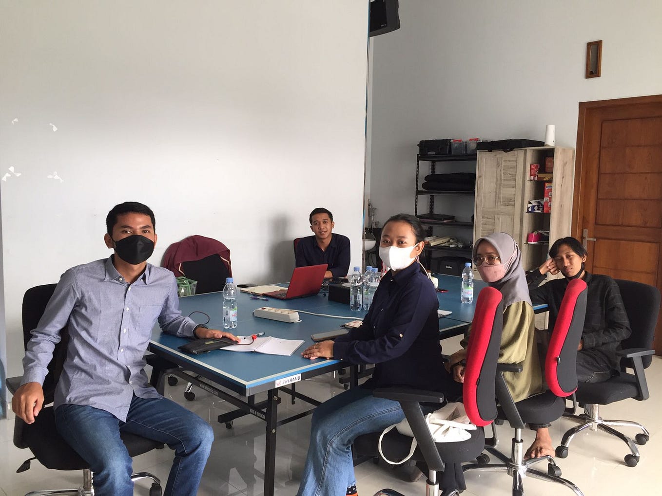 Teknik Clustering Data Menggunakan Python Memakai Google Colab | by ...