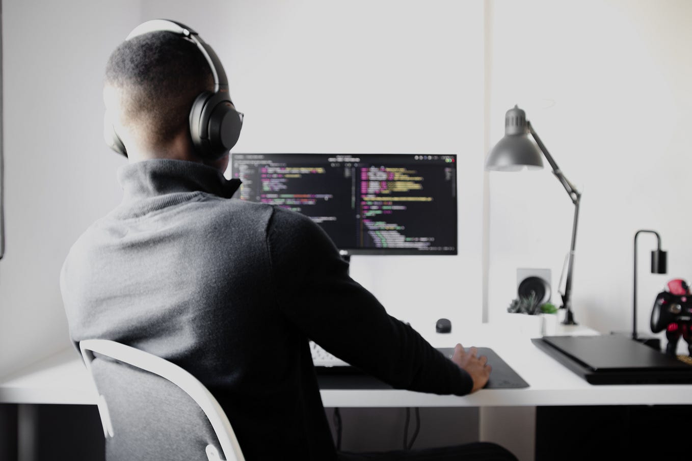 How to Calculate the Customer Lifetime Value (CLV) in Python | by Muhammed Resit Cicekdag ...