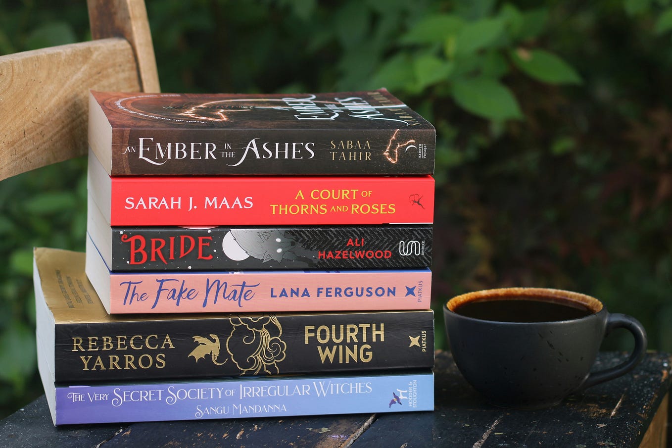 Why Romantasy Is Taking Over Fantasy (and What It Means for the Genre) | by Georgia Snelgrove ...