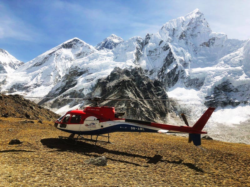 Unveiling the Ultimate Adventure: Everest Base Camp Helicopter Landing ...