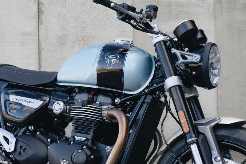 Bill Bugaj’s Vincent Black Shadow Replica | by Motorcycle Times | Medium