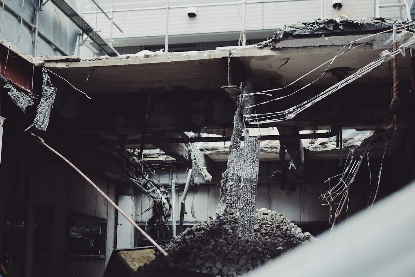 Equity とCultural Trauma 2. J.C.アレクサンダーの文化的トラウマ論 | by takashi fujimura | Equity Journey | Medium