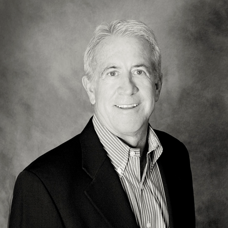 5 CEO Tips on Managing Large Teams with Ytel’s CEO Nick Newsom | by Breana Patel | Authority ...