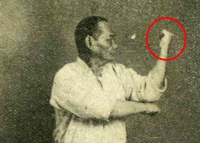 Naihanchi Stance of Yabu Kentsū. Gima Shinkin, a student of Yabu Kentsū ...