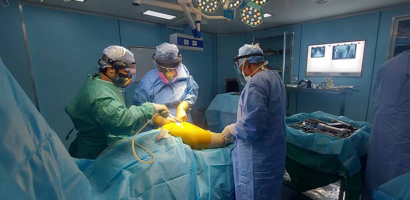 Unique Hospital in Indore: The Best Knee Replacement Surgeon in Indore ...