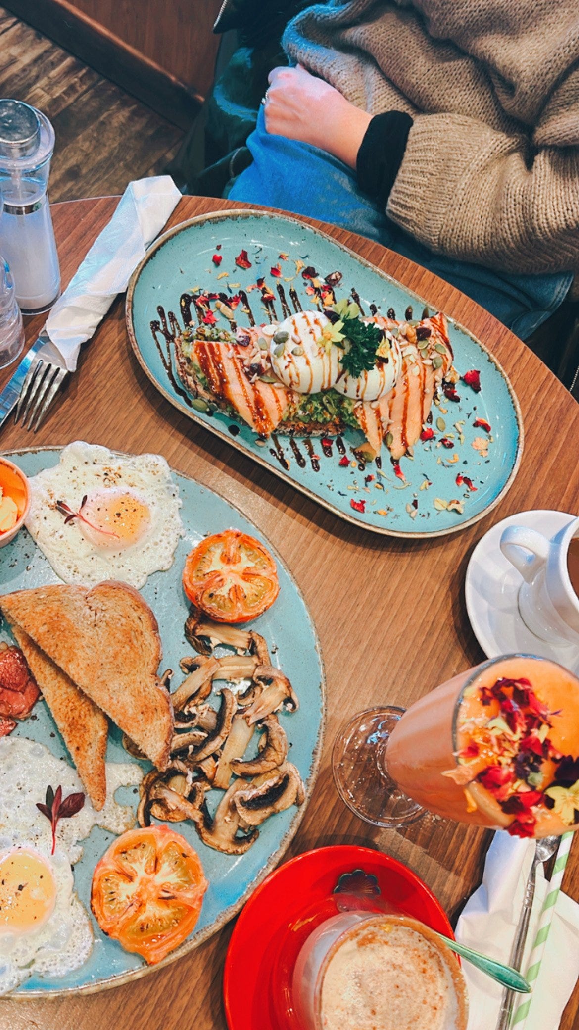 The Difference Between Open Relationships, Polyamory and Swinging ...