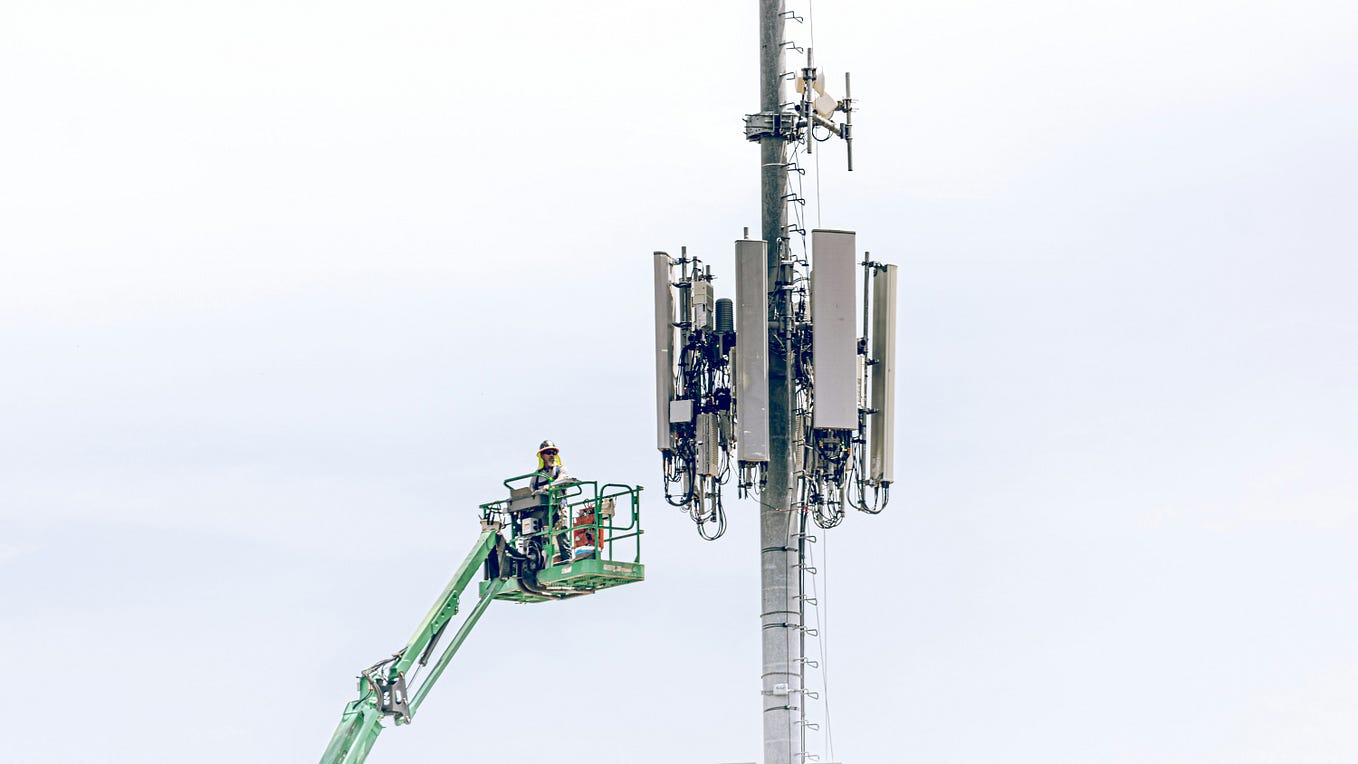 From Theory to Practice: Implementing a 5G Core Network Using Open Source Tools | by Danilo ...