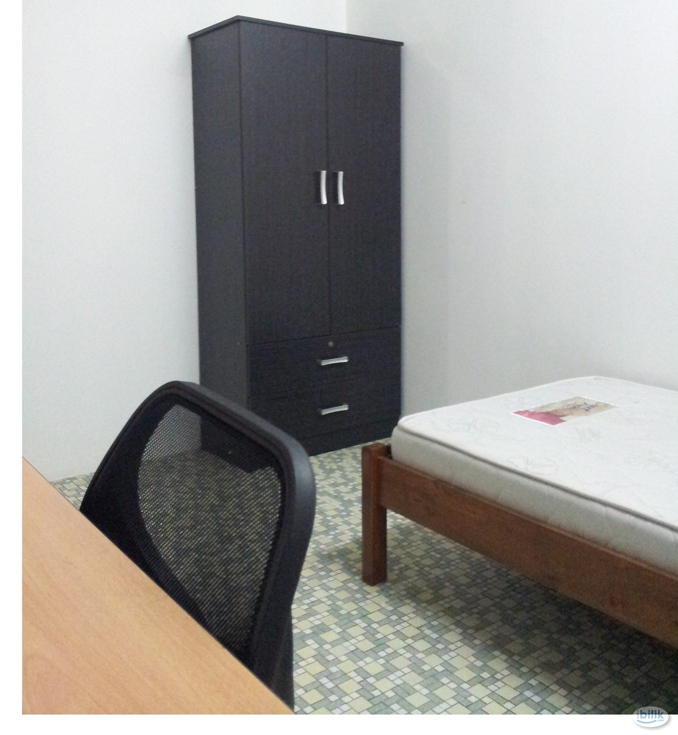 Room for UCSI at Taman Connaught..5 min walk to UCSI - Clement - Medium