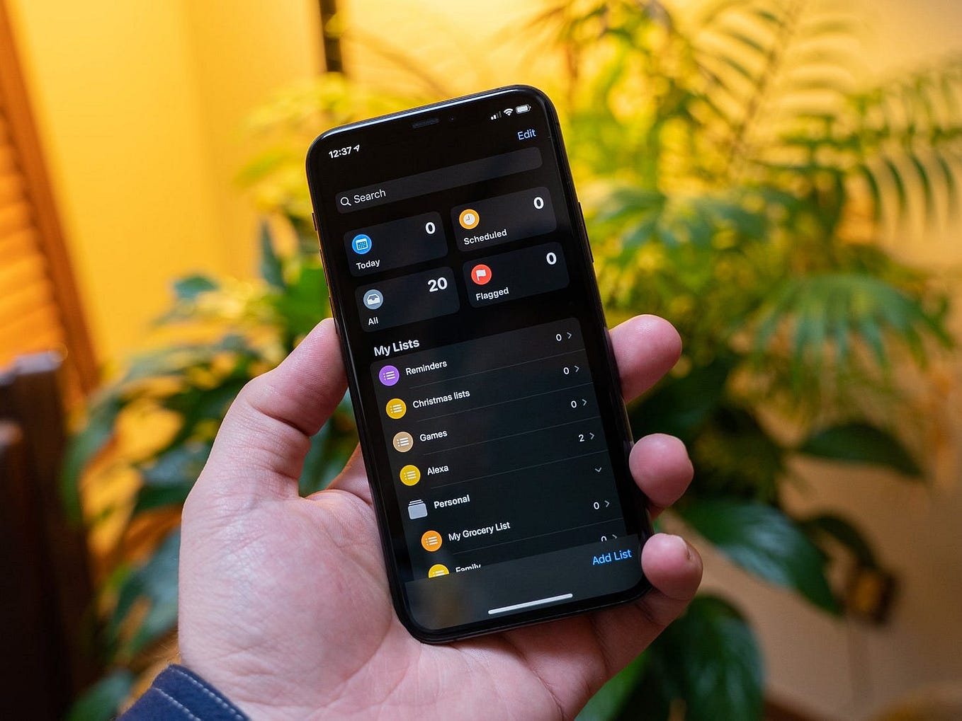 Android 14: A Glimpse into the Upside Down Cake | by Tech Living | Medium