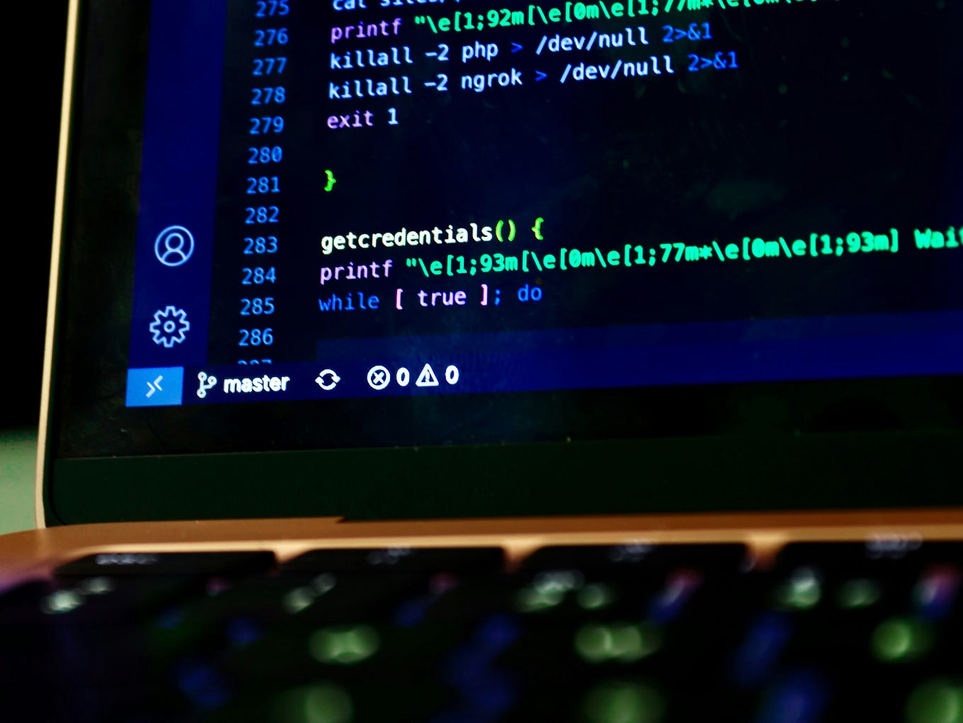 How to Install Zsh (with Oh-My-Zsh) in Linux: A Step-by-Step Guide | by Rick Wayne | Medium
