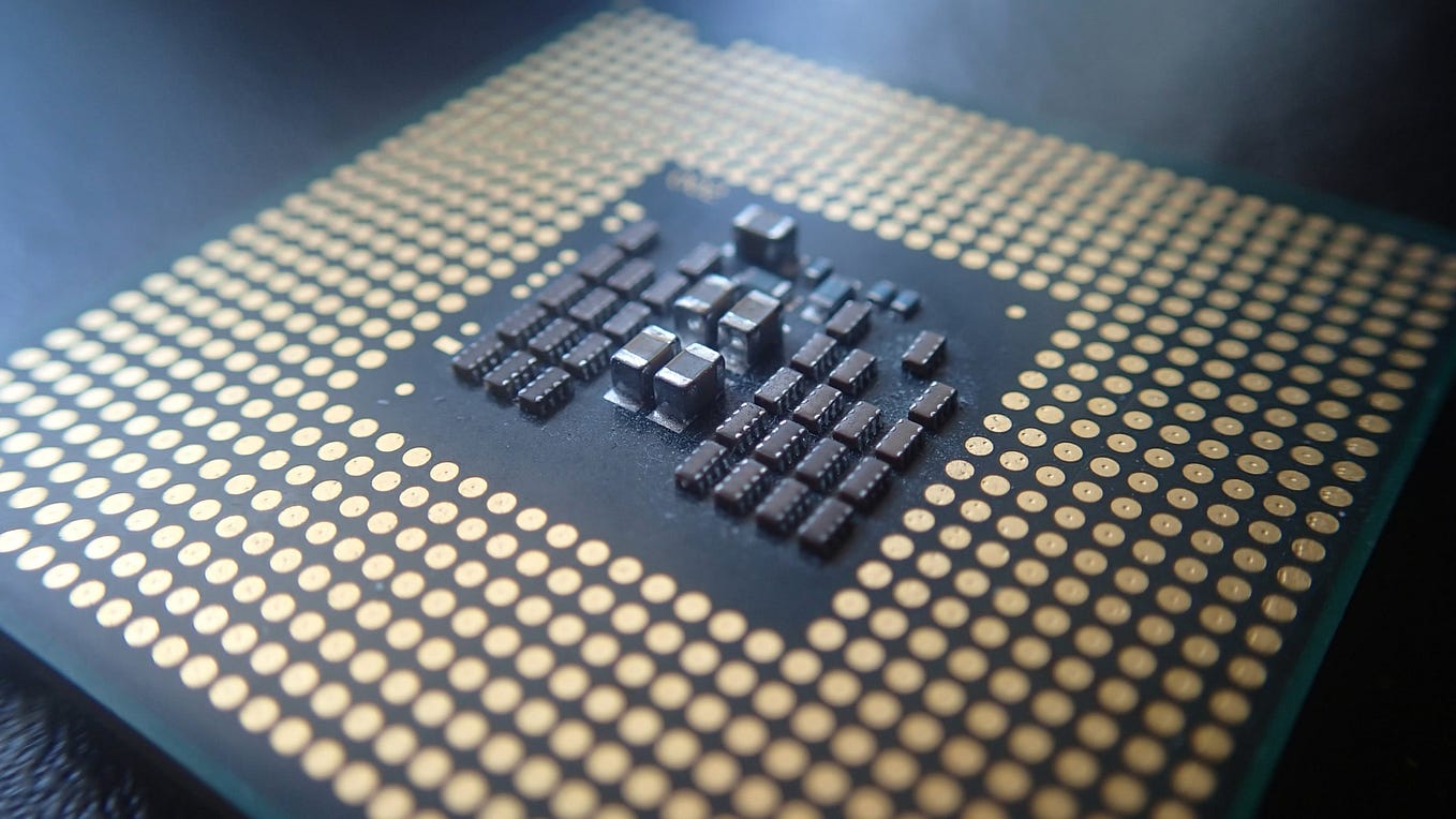 RAM (Random Access Memory). Bugünkü yazımızda sizlere RAM’den… | by ...