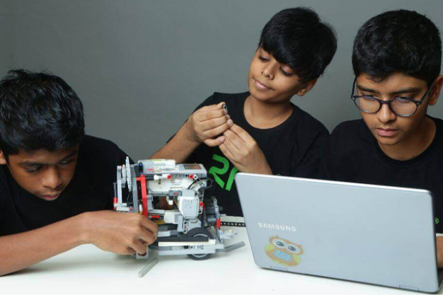 Introduction to Robotics Programming: A Guide for Parents and Beginners ...